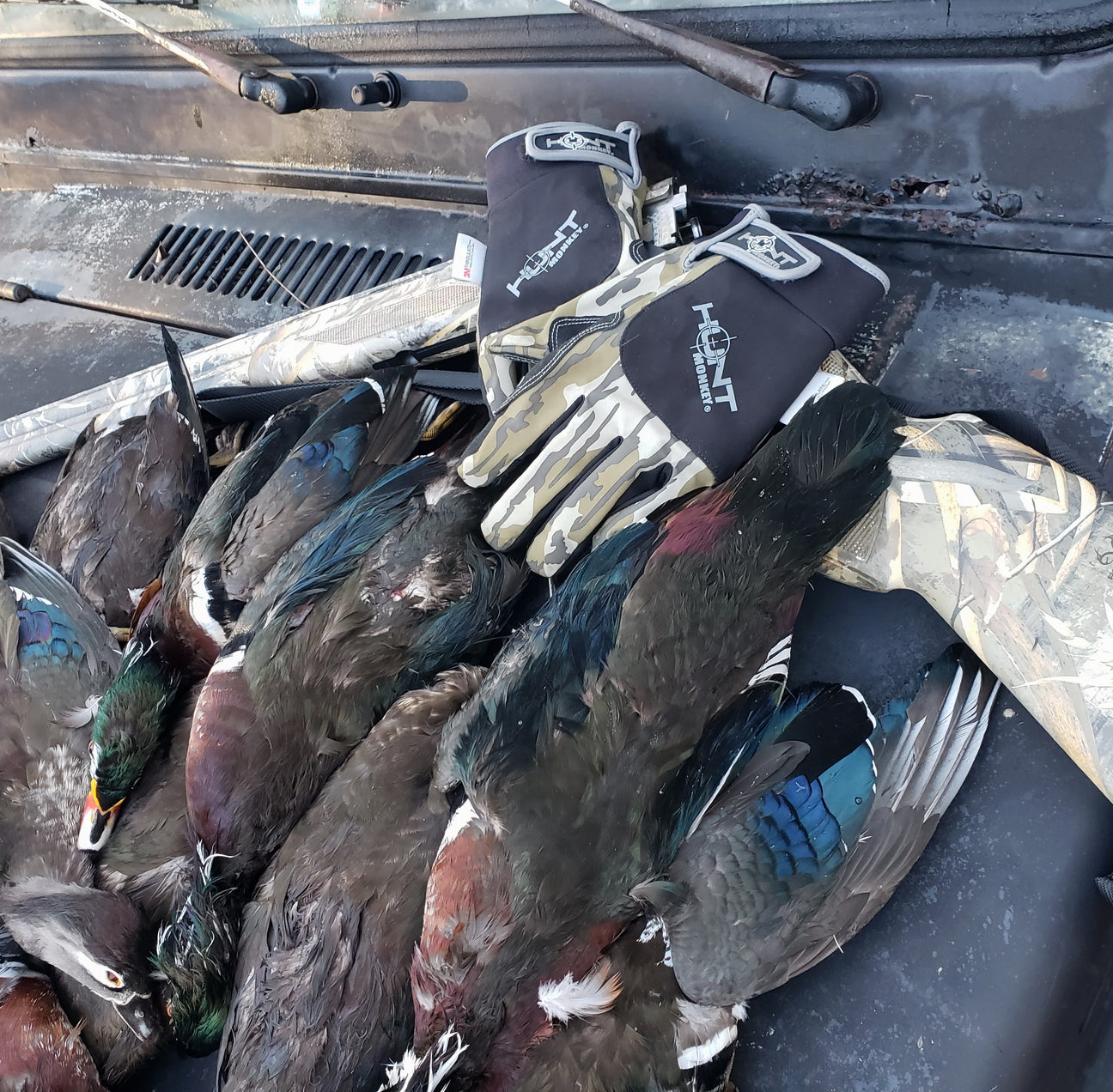 Fish And Hunt Monkey Gloves – Fish Monkey Gloves