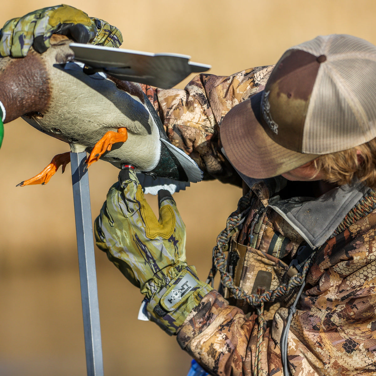 Best Waterproof Hunting Gloves of 2025 | Hunt Monkey Dry-Tec, HIPORA ...